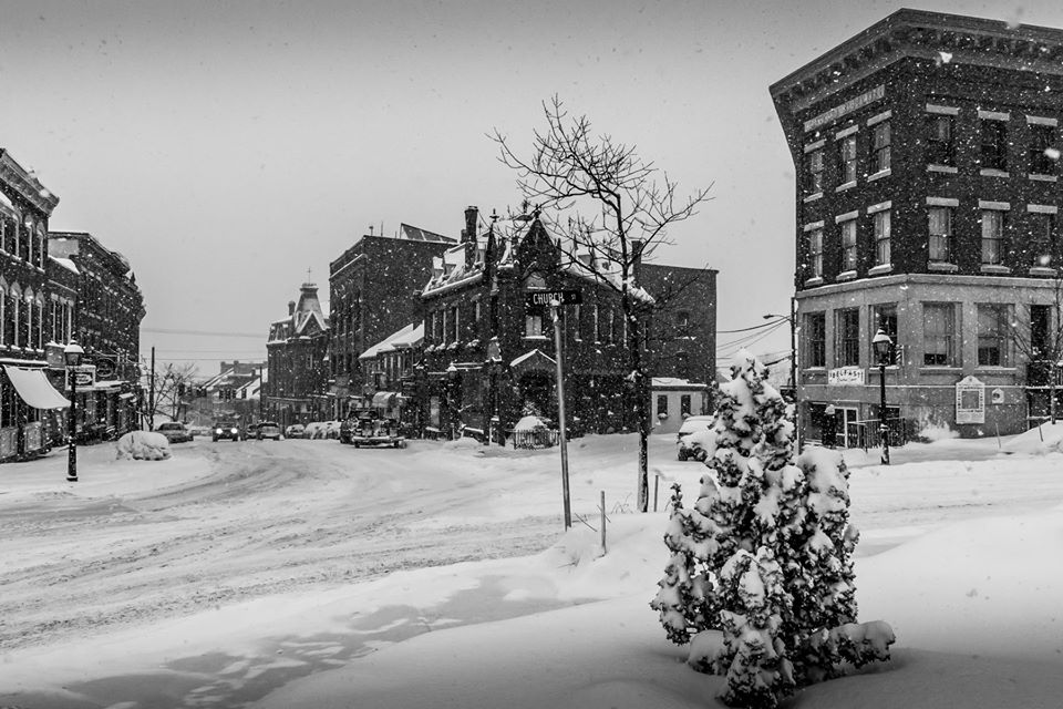 Belfast Street Winter | Neal Parent Photography